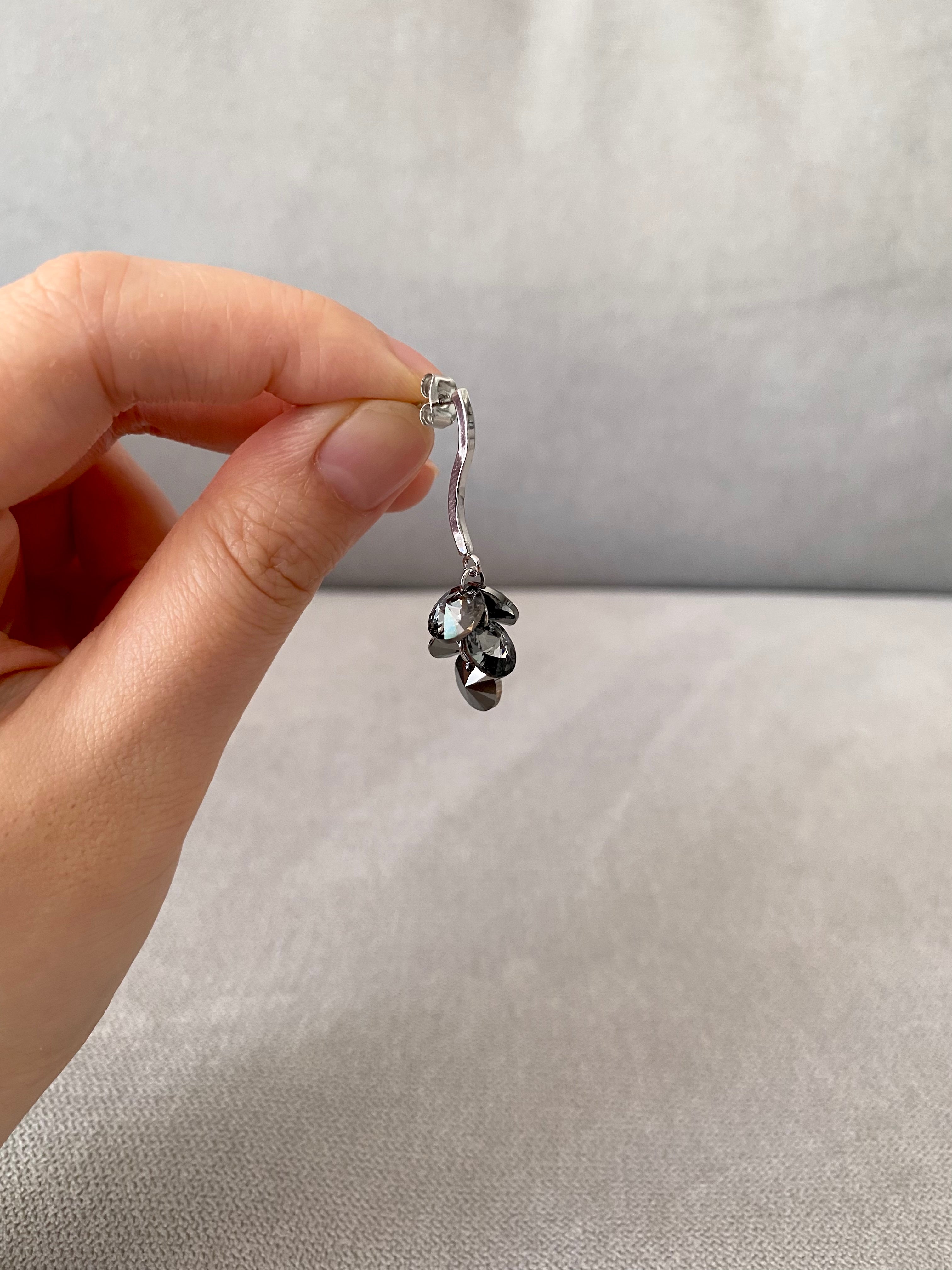 Swarovski Cluster Drop Earrings (4 colours) – Lilio Jewelry